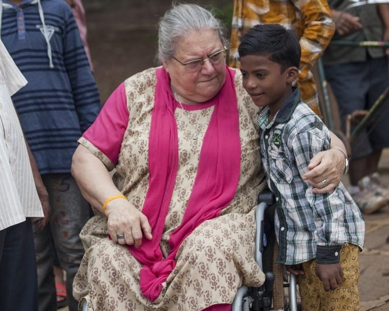 Polish Missionary Doctor Aids Lepers in India – Exaudi