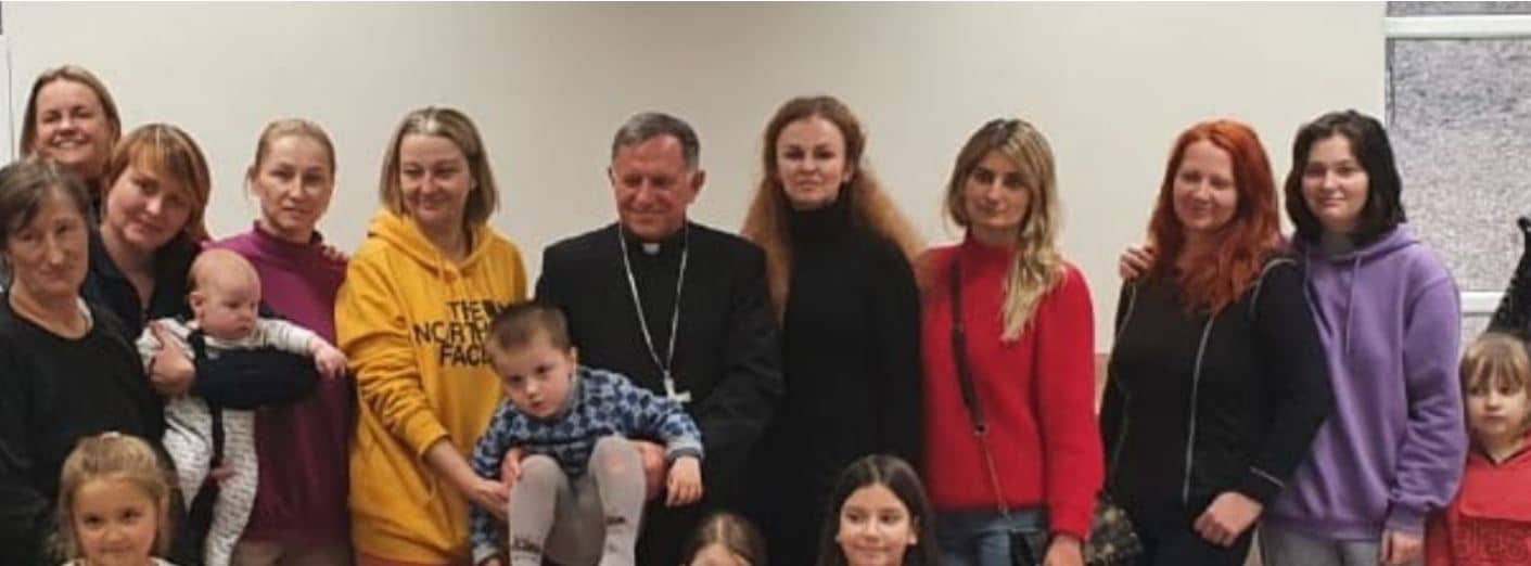 Ukraine: Catholic Basilian Monks Host the Displaced - Exaudi