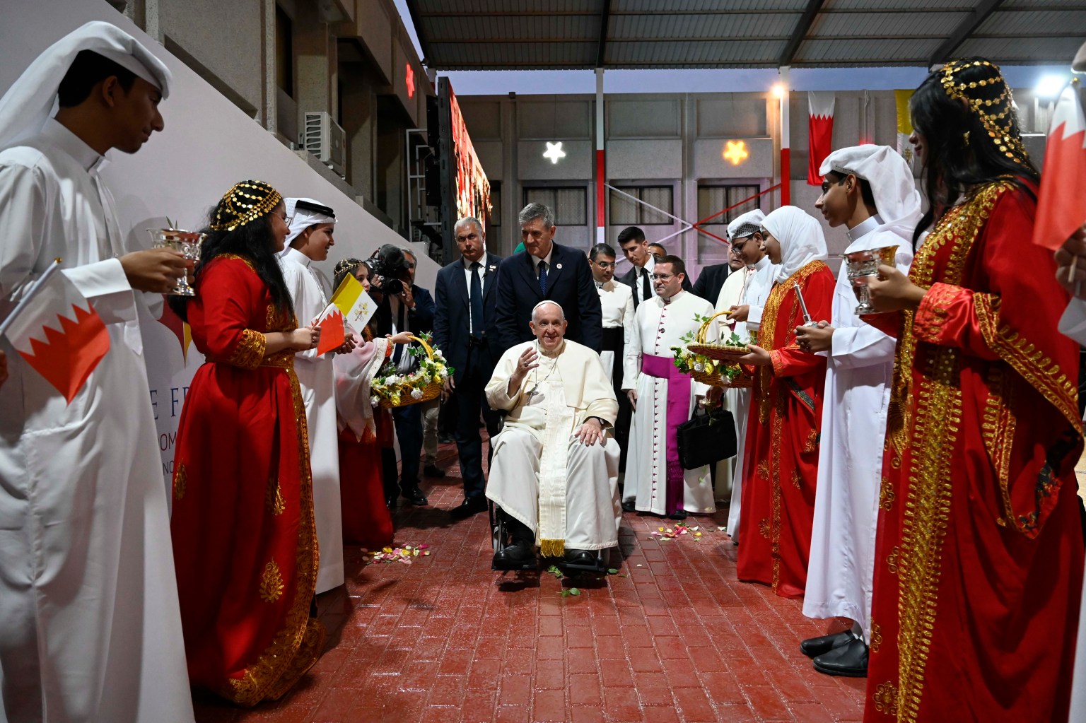 The Pope to young people: “make noise” and mix with others” - Exaudi