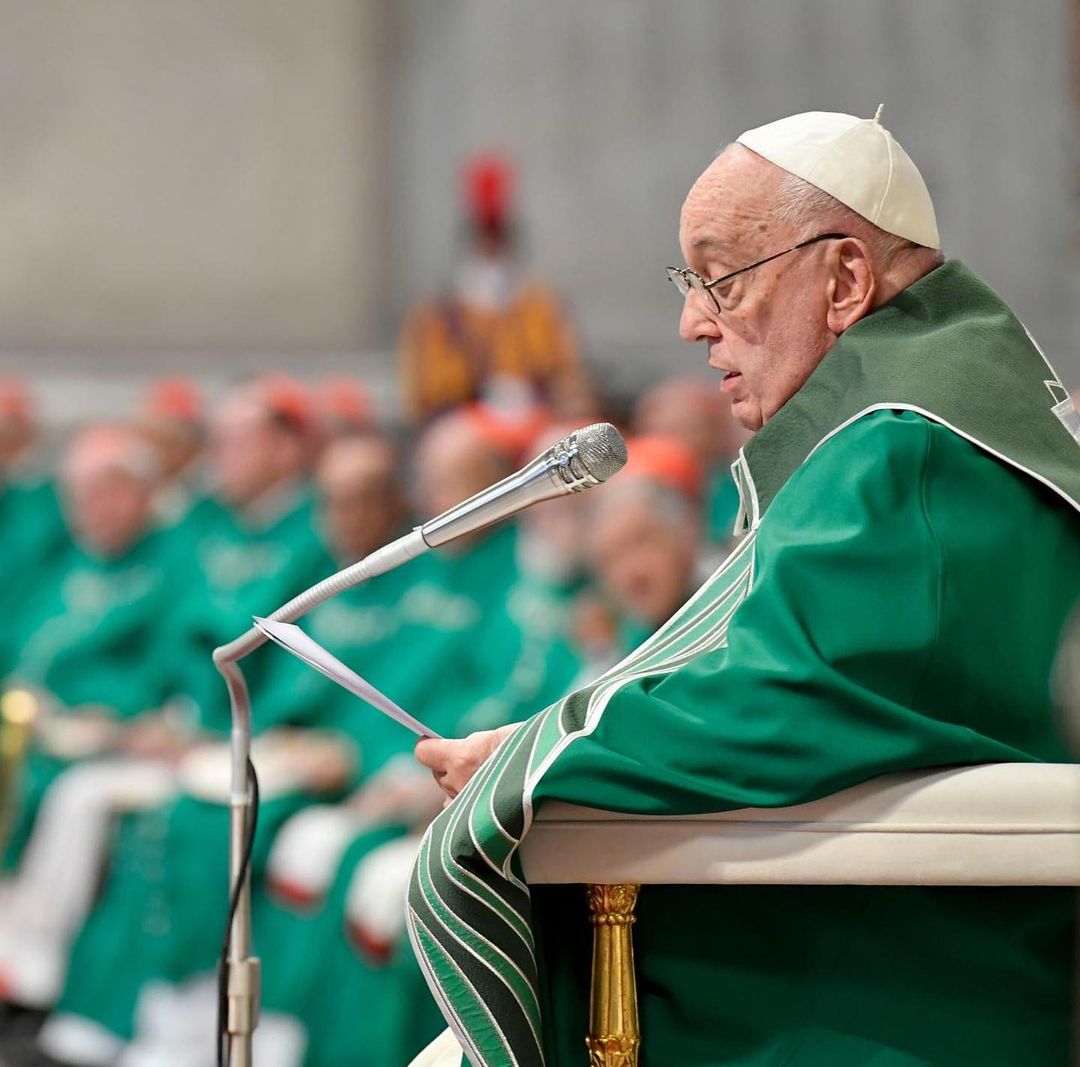 El Papa: Mientras Jesús pasa, debemos ponernos a la escucha de Su ...