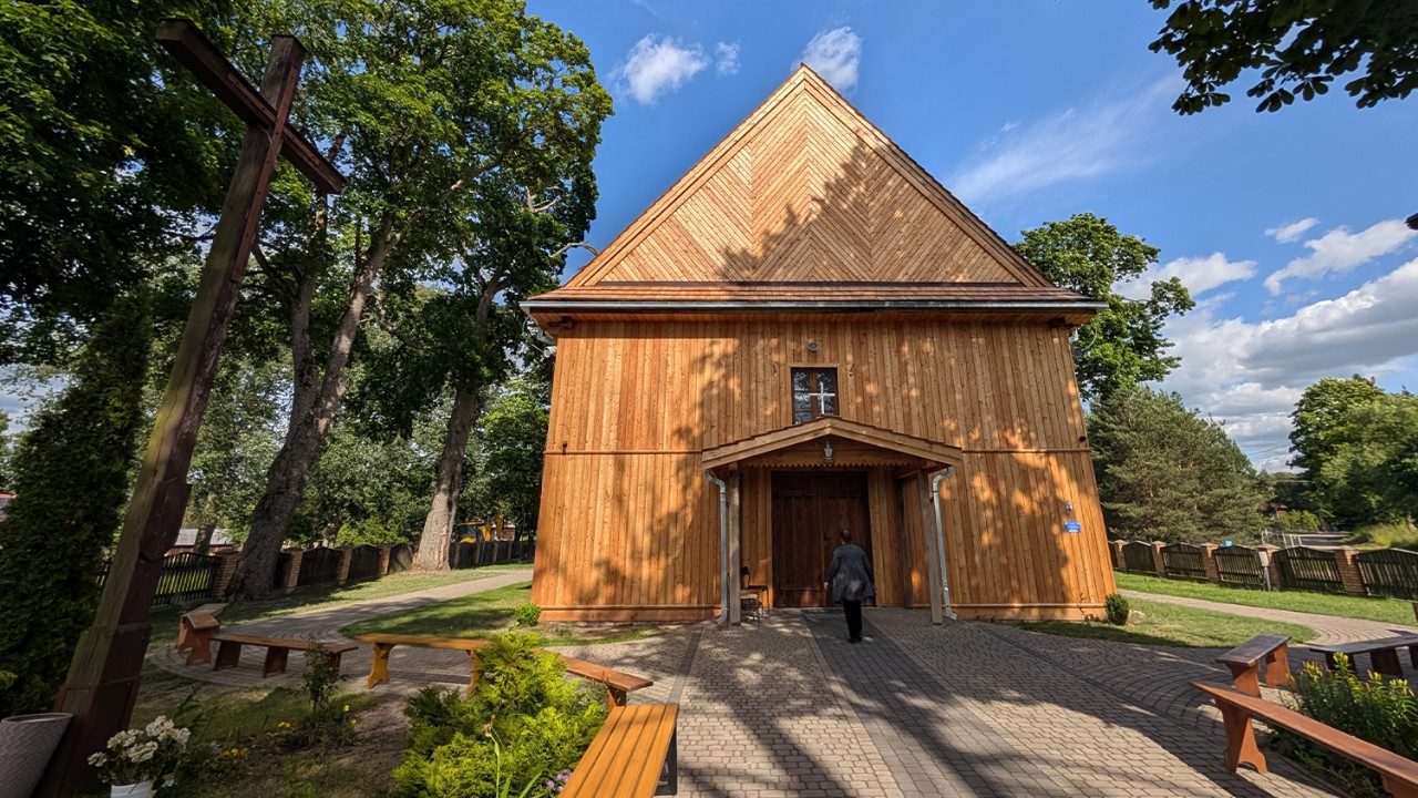 The earliest recorded Image of the Divine Heart in Poland - Exaudi